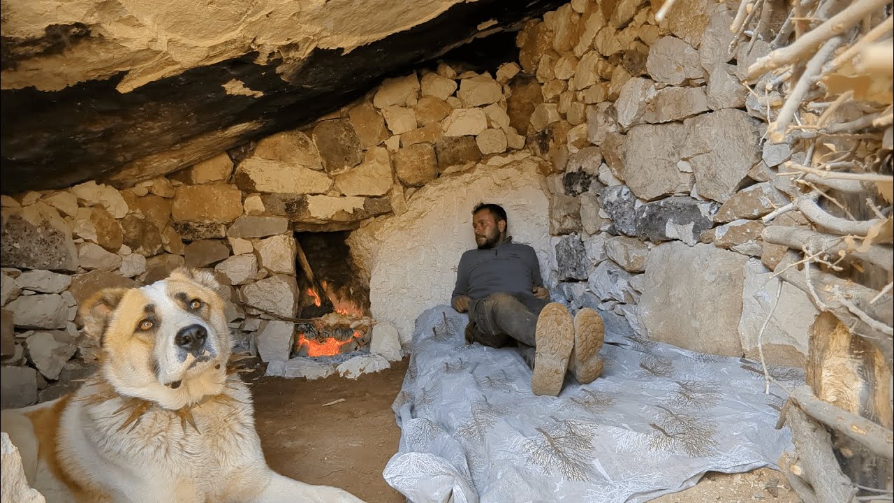 How to Build a Dugout With Fire lnside a Fireplace, Outdoor Camping ...