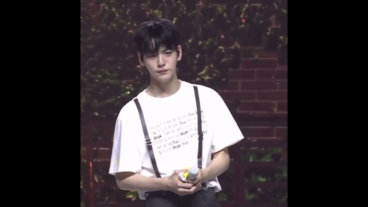 soobin crying cause he saw a moa crying #soobin #txt Acordes - Chordify