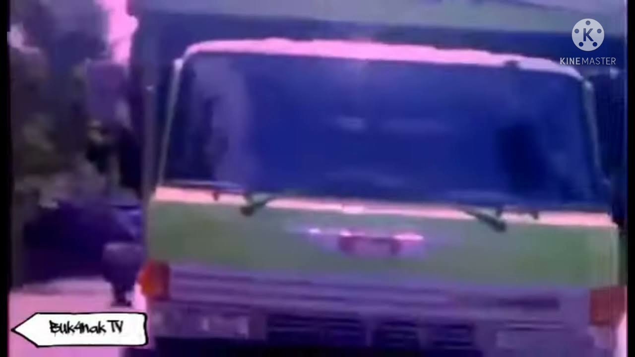 IMCDb.org: Hino TC in "The Call, 2013" - YouTube
