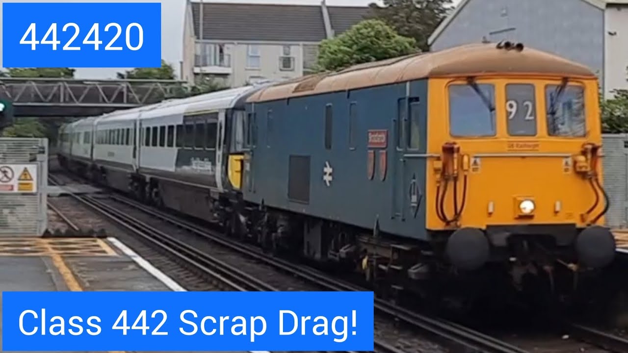*Class 442 Scrap Drag* 73201 + 73119 + 66708 passes non-stop through ...