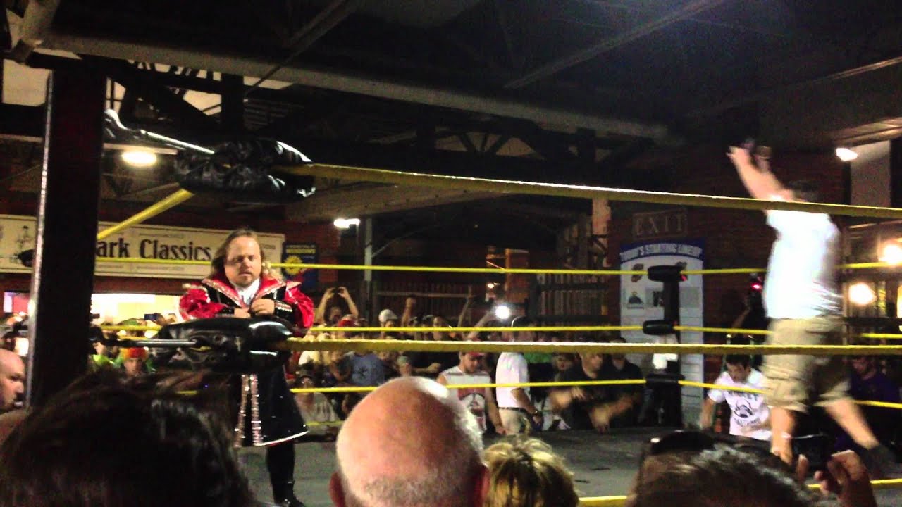 Beautiful Bobby D Preps For A Match Against Little Kato - YouTube
