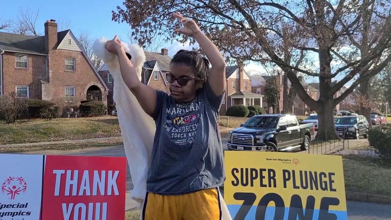 Monique Matthews's 4th Super Plunge - YouTube