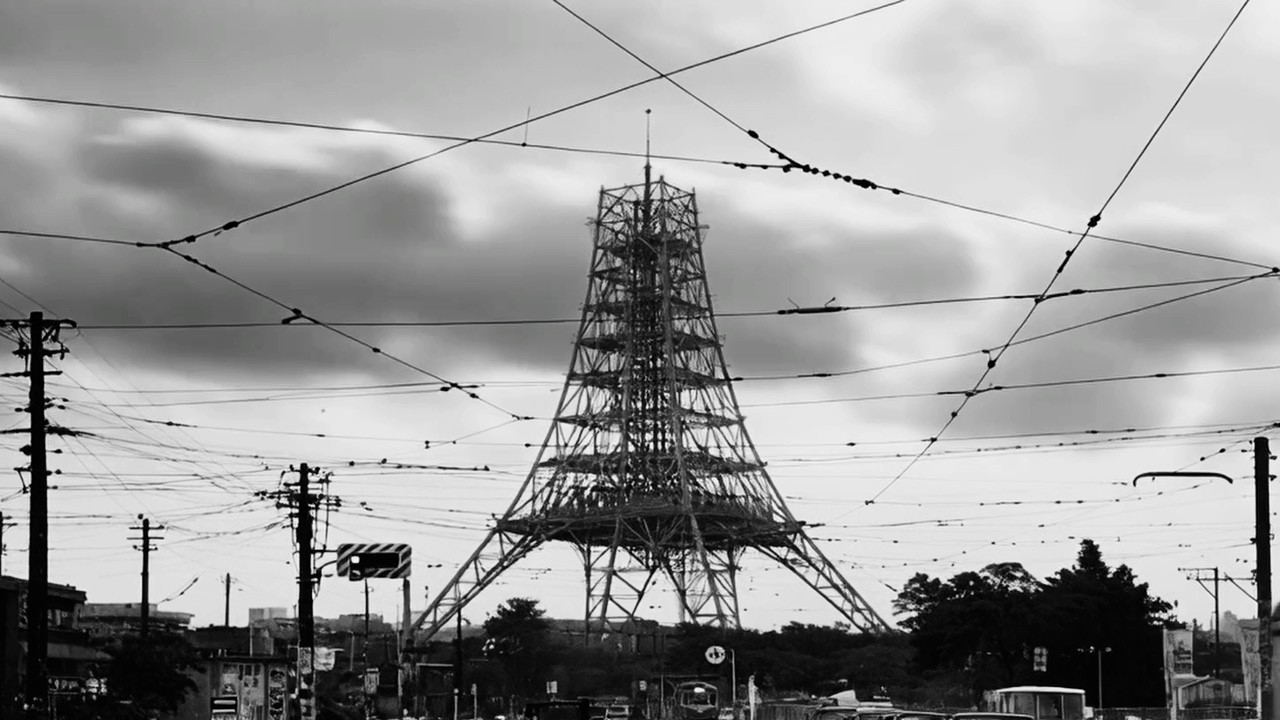 【1958】Rising Tokyo Tower - YouTube