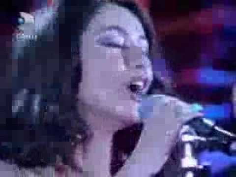öykü gürman beyaz show
