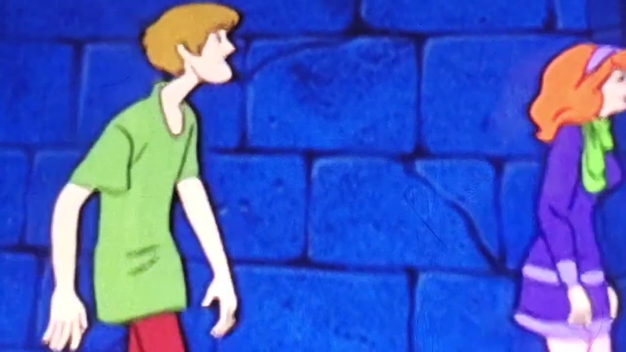 original Daphne Blake Scooby Doo and shaggy walking cycle - YouTube
