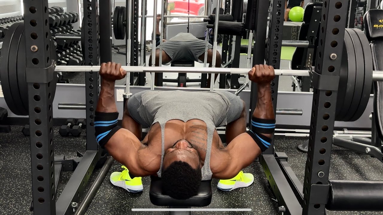 HOW TO STAY LEAN DAY 1: CHEST - YouTube