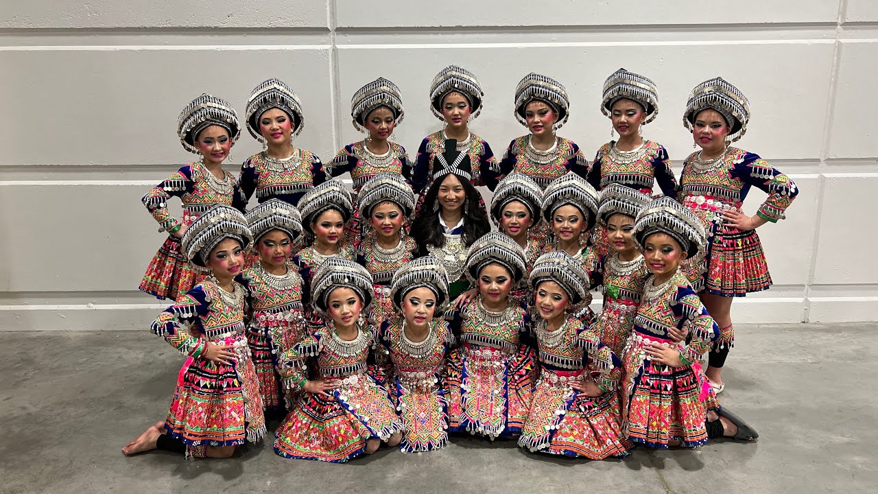Royal Ivy - Round 1 Hmong @ Milwaukee Hmong New Year 2023-24 - YouTube