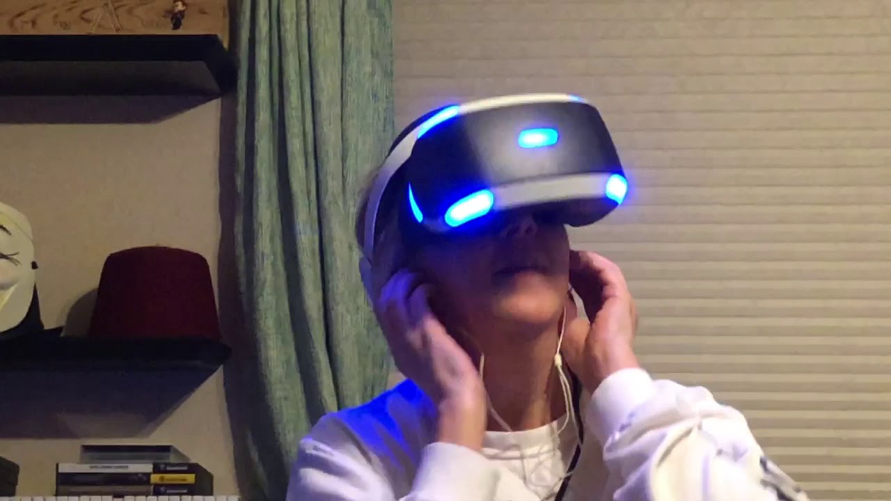 My mom’s first VR experience - YouTube