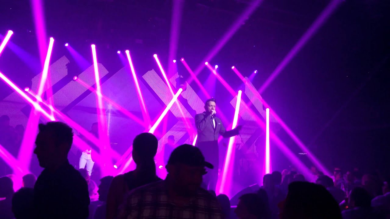 O Χρηστος Μενιδιατης LIVE @ FRANGELICO STAGE on 18/4/2015 - YouTube