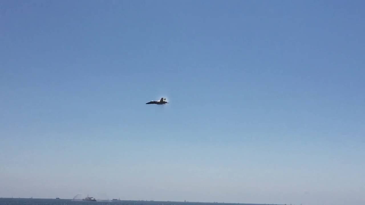 BEST JET FLY BY SOUND YOU WILL EVER HERE!! Mach 1 - YouTube