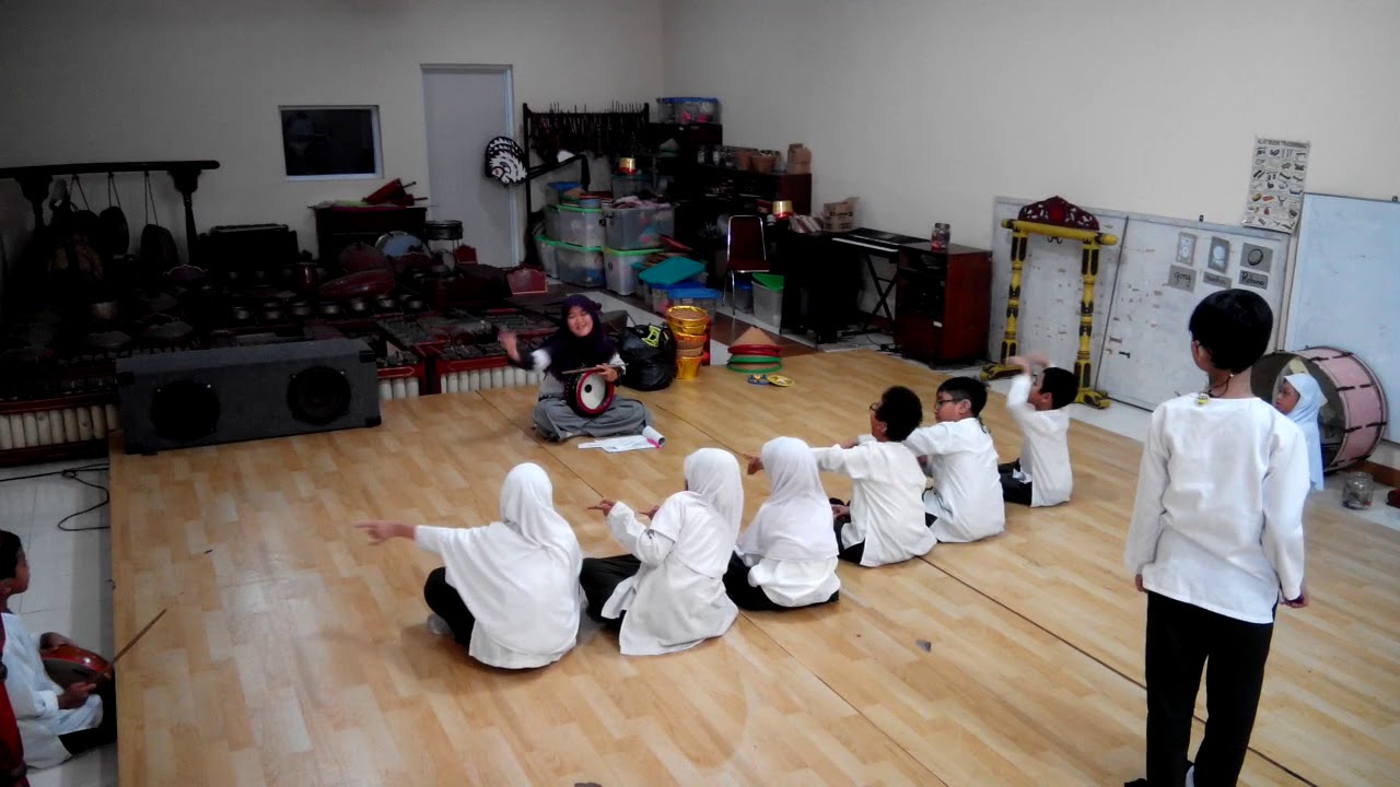 Proses Pembelajaran PKPBI SDLB Santi Rama - YouTube