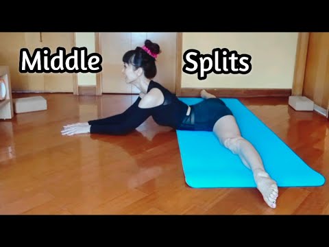 Middle Splits stretches For Leg Flexibility! 🤩 - YouTube