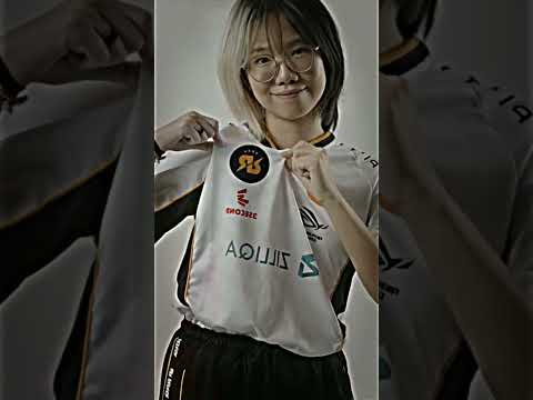 Nih versi cewe RRQ menurut kalian siapa yang paling cantik komen ya ...