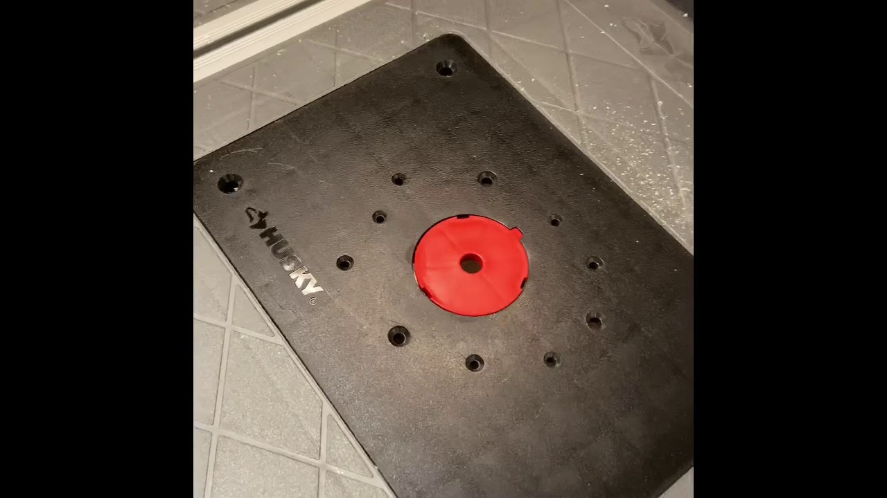 Husky workbench modified - YouTube