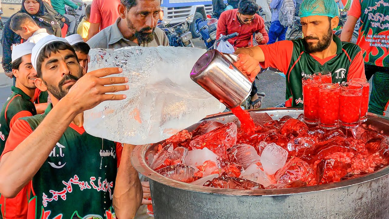 Pakistani Watermelon Juice: Popular Street Drink In Pakistan ...
