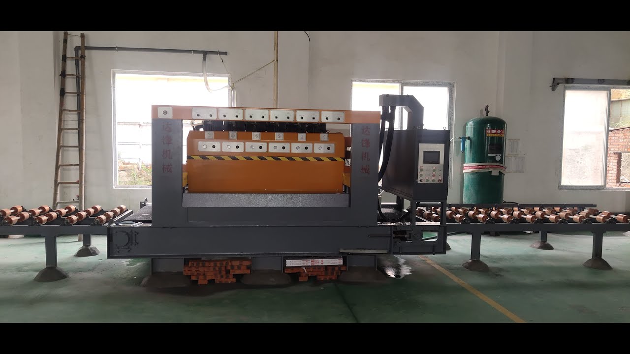 6 heads automatic stone bush hammer machine/6头荔枝面机器 - YouTube