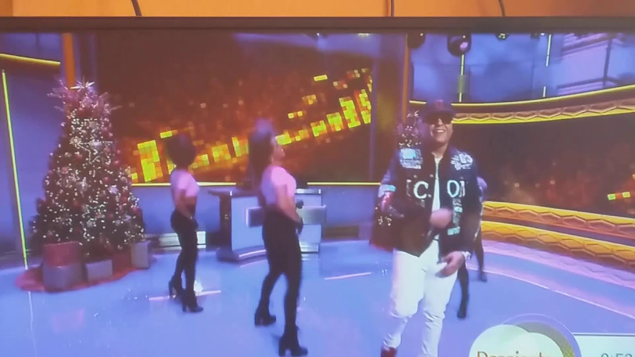 😍😍Despierta america darell cantando 😍😍 - YouTube