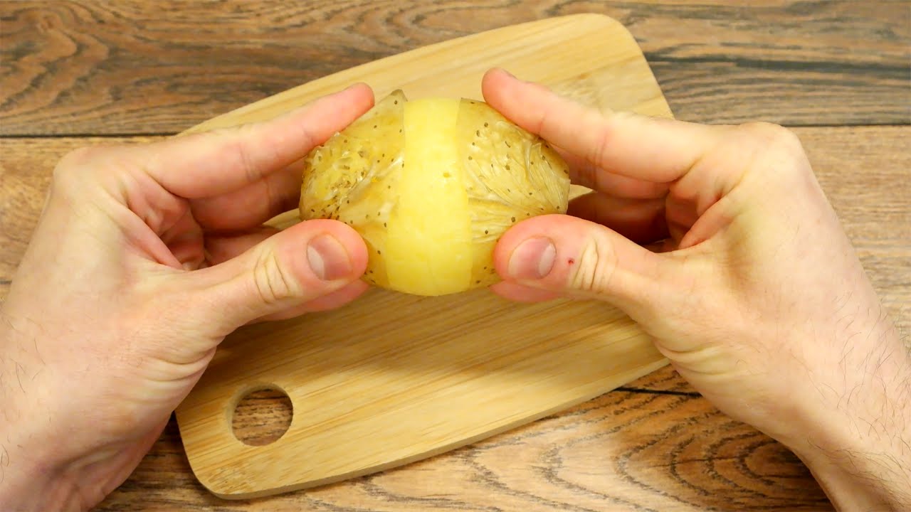 Astuce pour peler les pommes de terre - YouTube