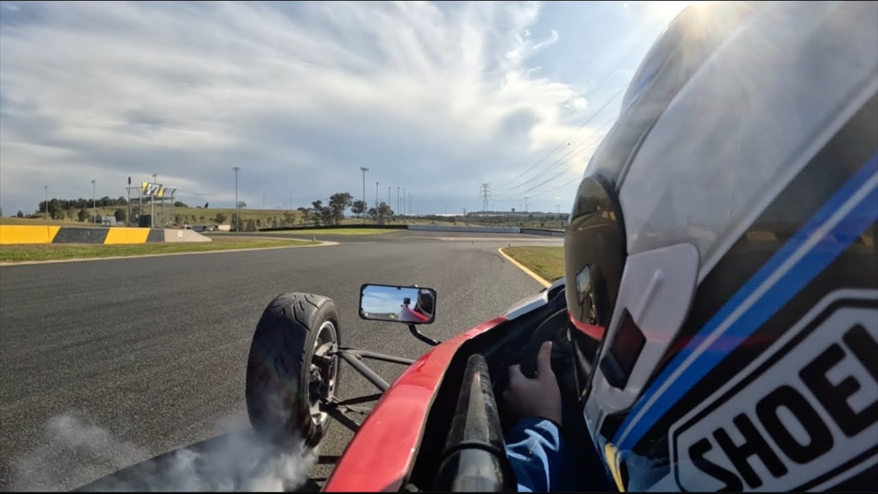 Formula Ford Stage 2 with Anglo Racing at Eastern Creek - YouTube