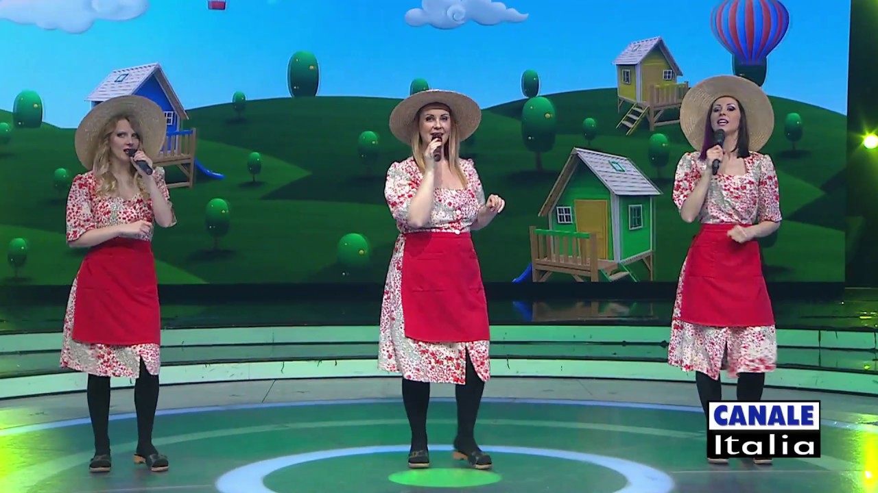 Le Mondine "Vinassa vinassa" | Cantando Ballando (HD) - YouTube