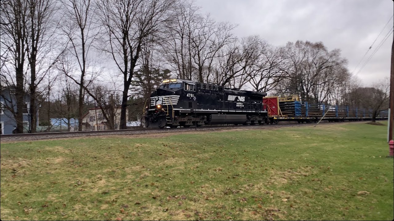 NS 4781 leads a Welded Rail Train through Unadilla - YouTube