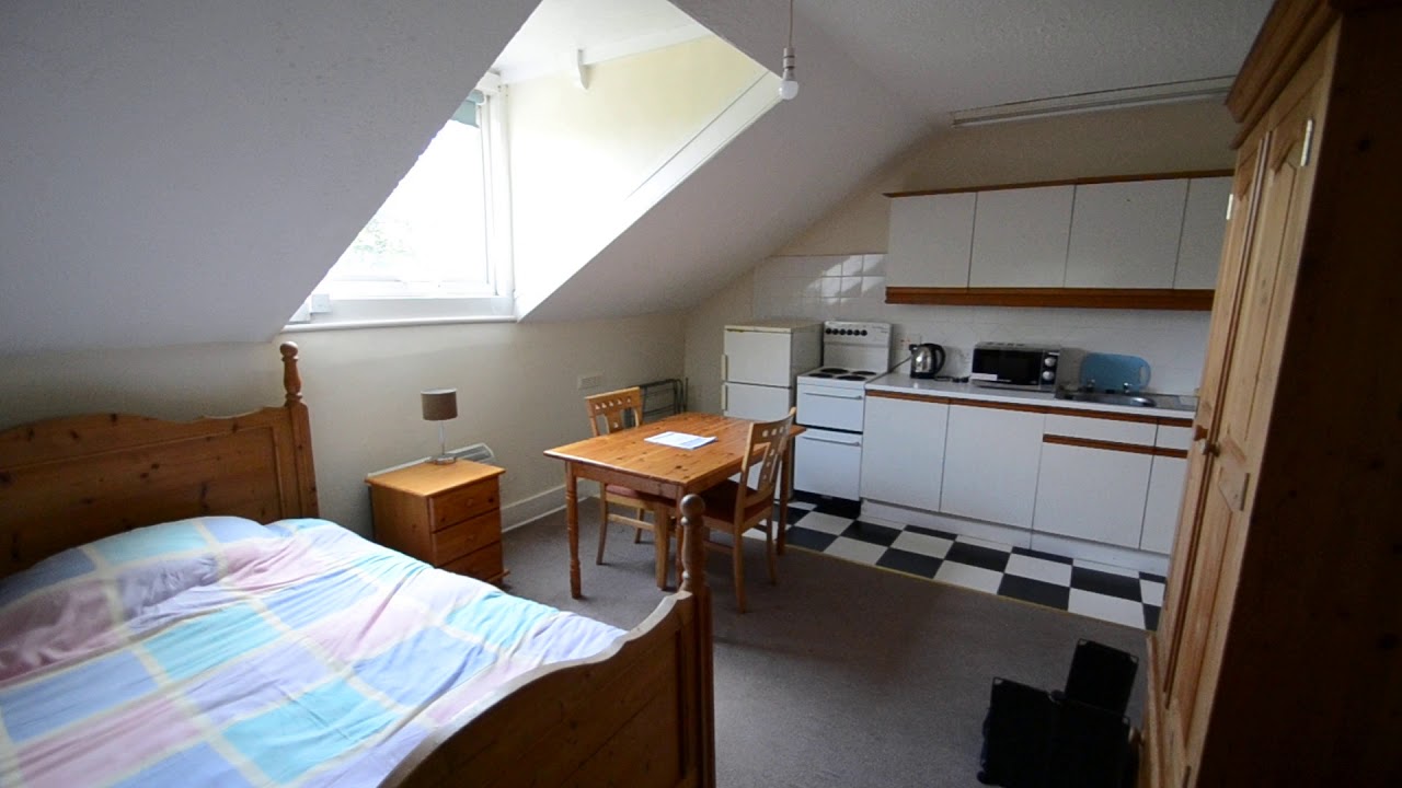 FURNISHED BEDSIT in Redhill, PRIVATE KITCHEN, NO BILLS £110pw - YouTube