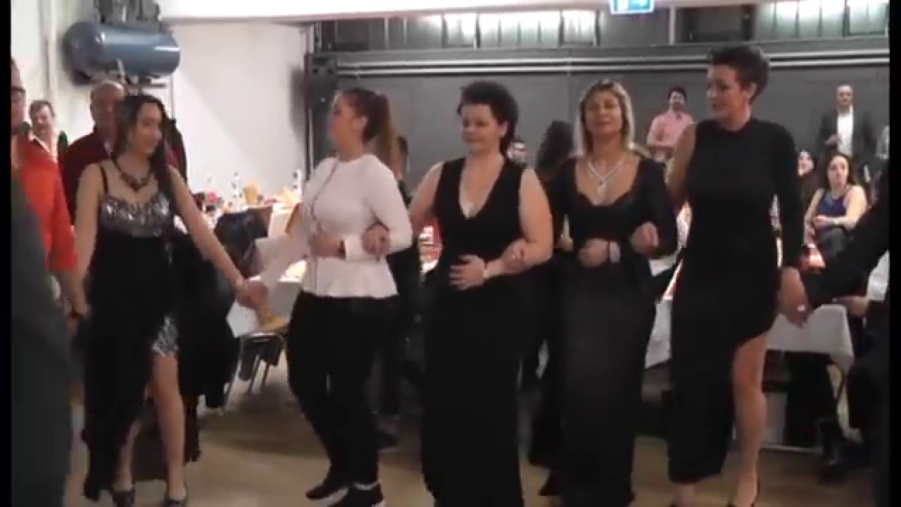 Uzivo - Splet Vlaskih i Srpskih Kola - Sladjan Sonic MikiSax i Robert ...