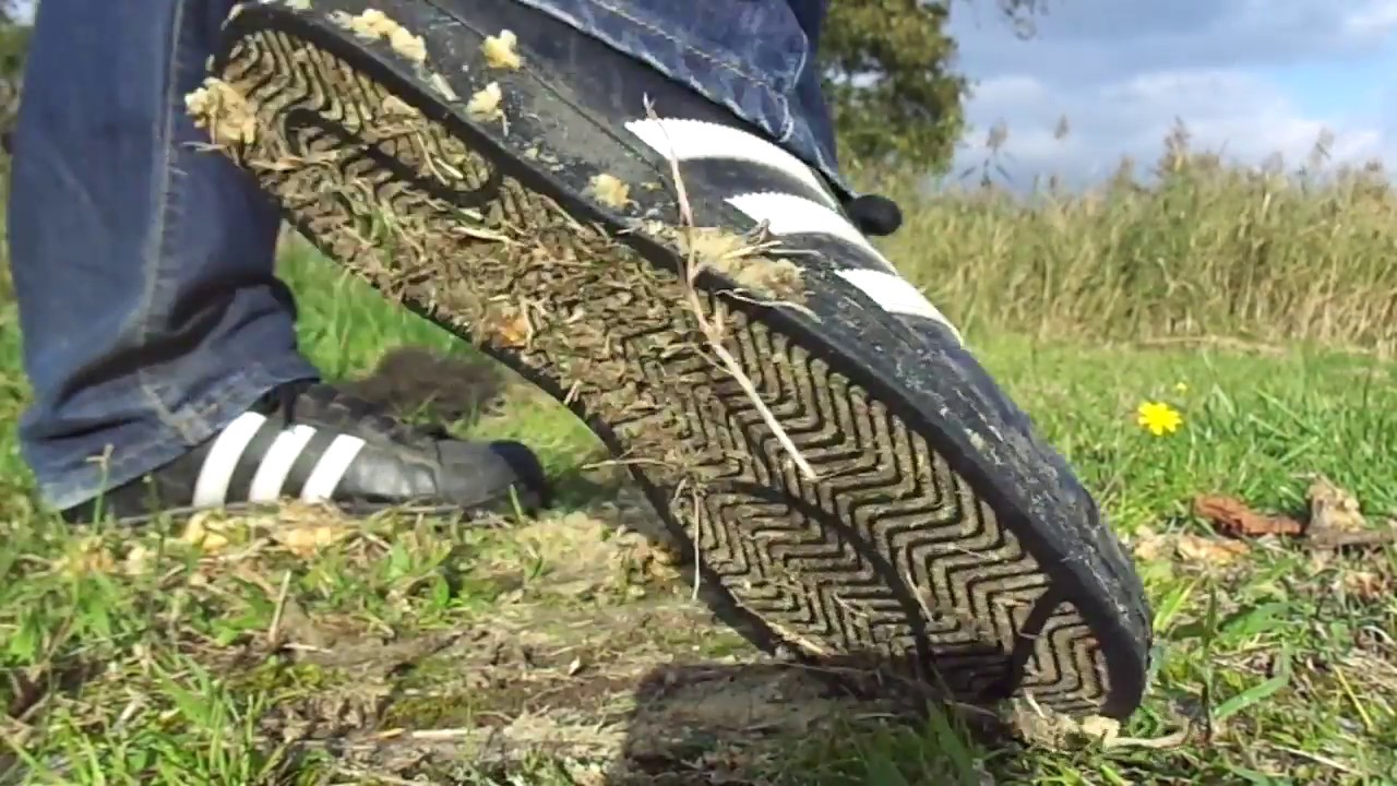 Adidas Superstar food crush, stomp sticky apple pie / cake - YouTube