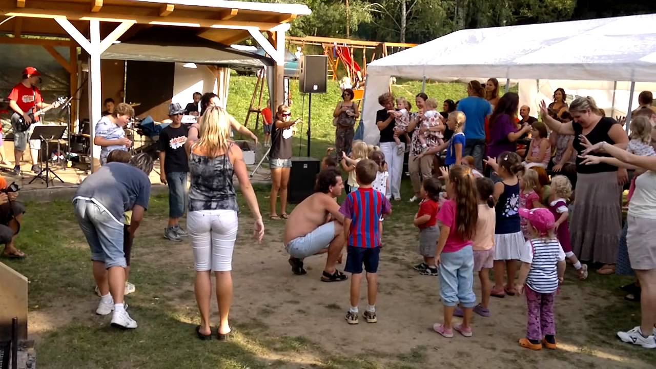 Kaštánci - Hoki Koki.mp4 - YouTube