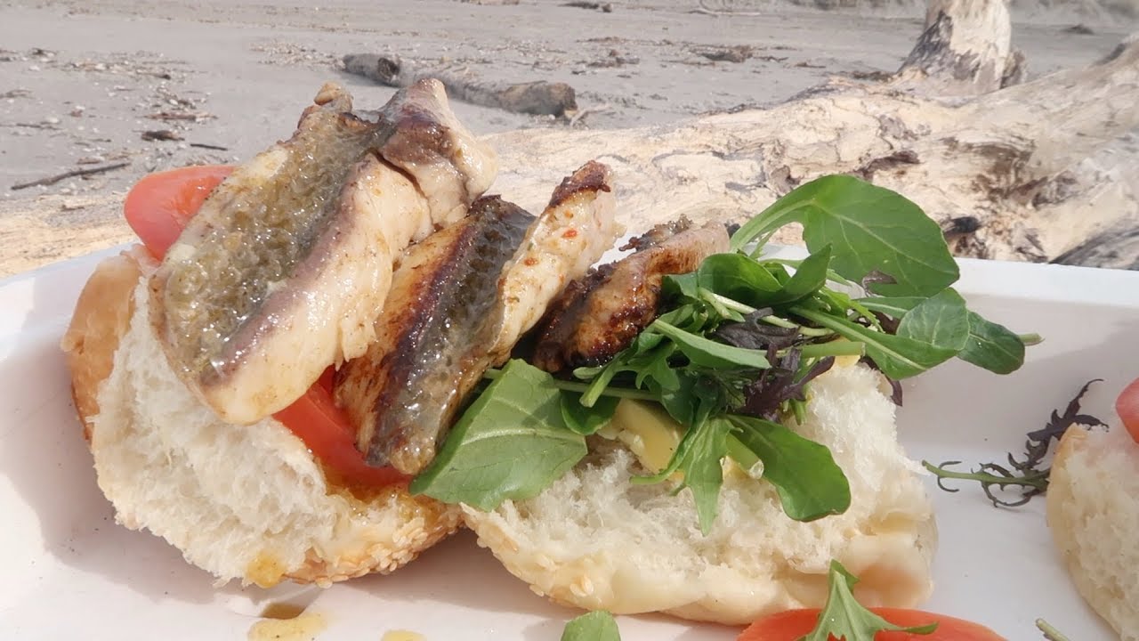 CATCH a Fish and COOK a Burger Down At The Beach! - YouTube