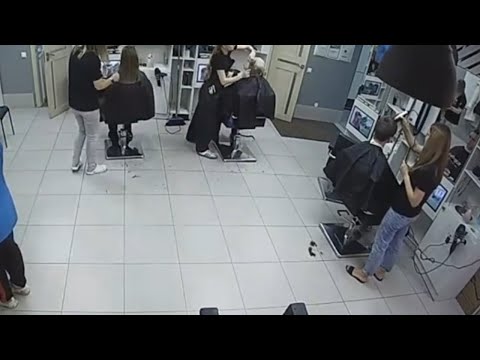 WEBCAM: Boy came for cool buzzcut into mixed hairdresser salon by barberette