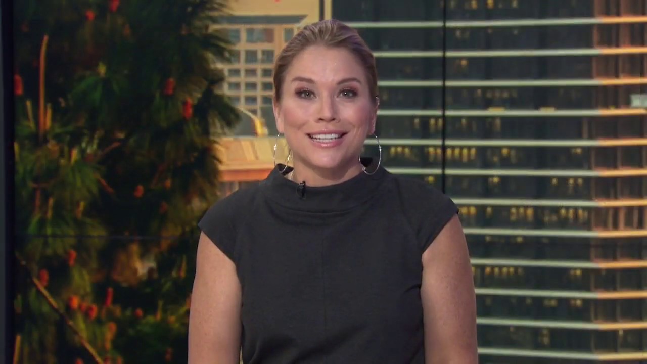 Megan Colarossi Good Day LA SHE-E-O: Sara Happ - The Lip Expert - YouTube