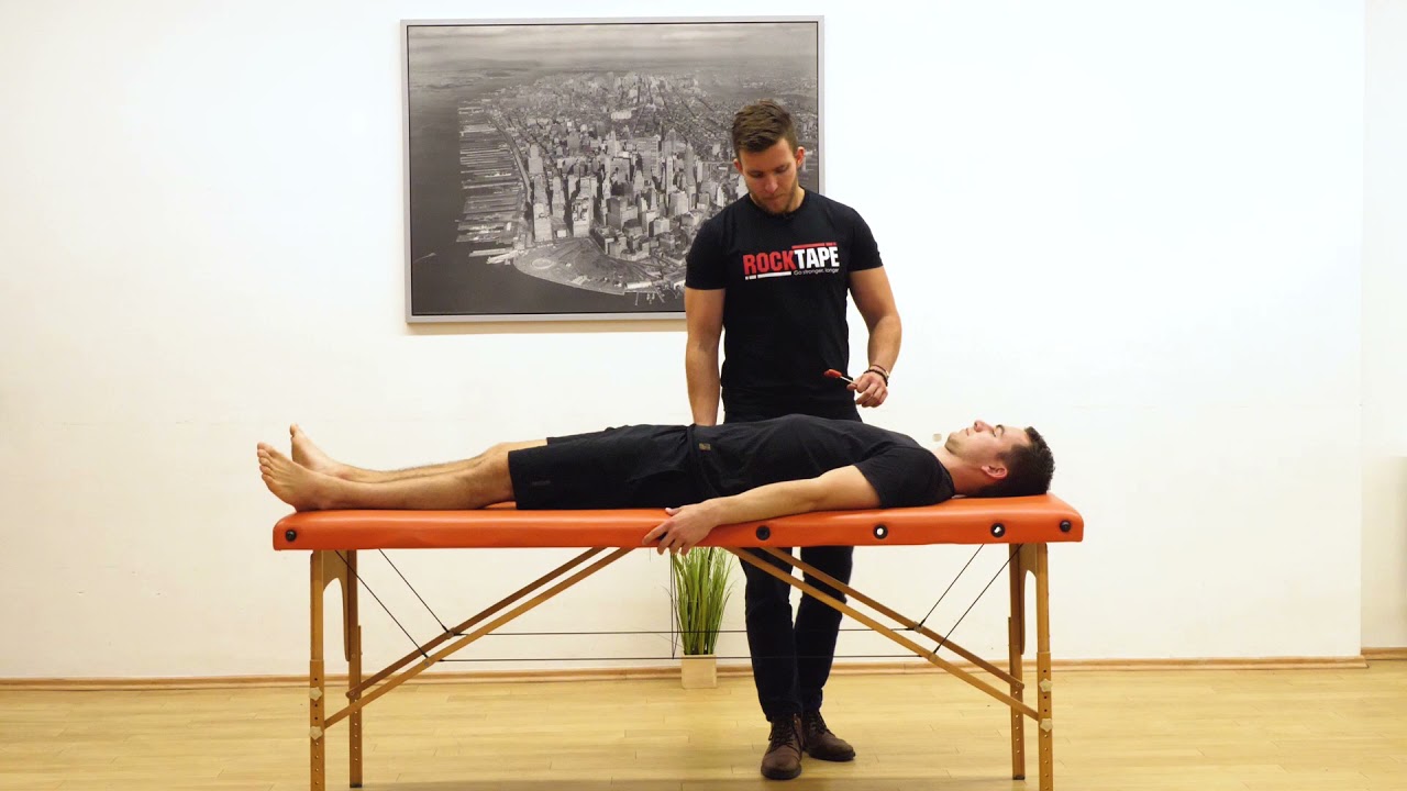 Tricipitální reflex - vyšetření nervového kořene C7 - YouTube