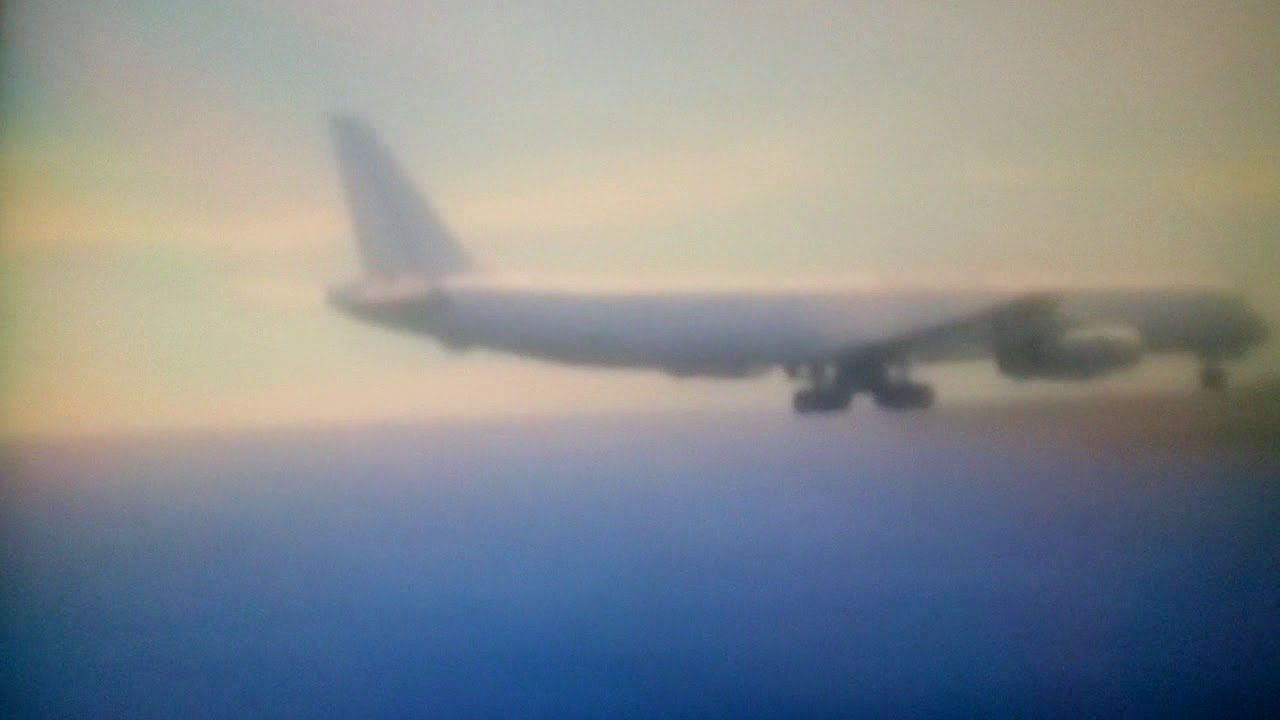 American International Airways Flight 808 - Crash Amination - YouTube