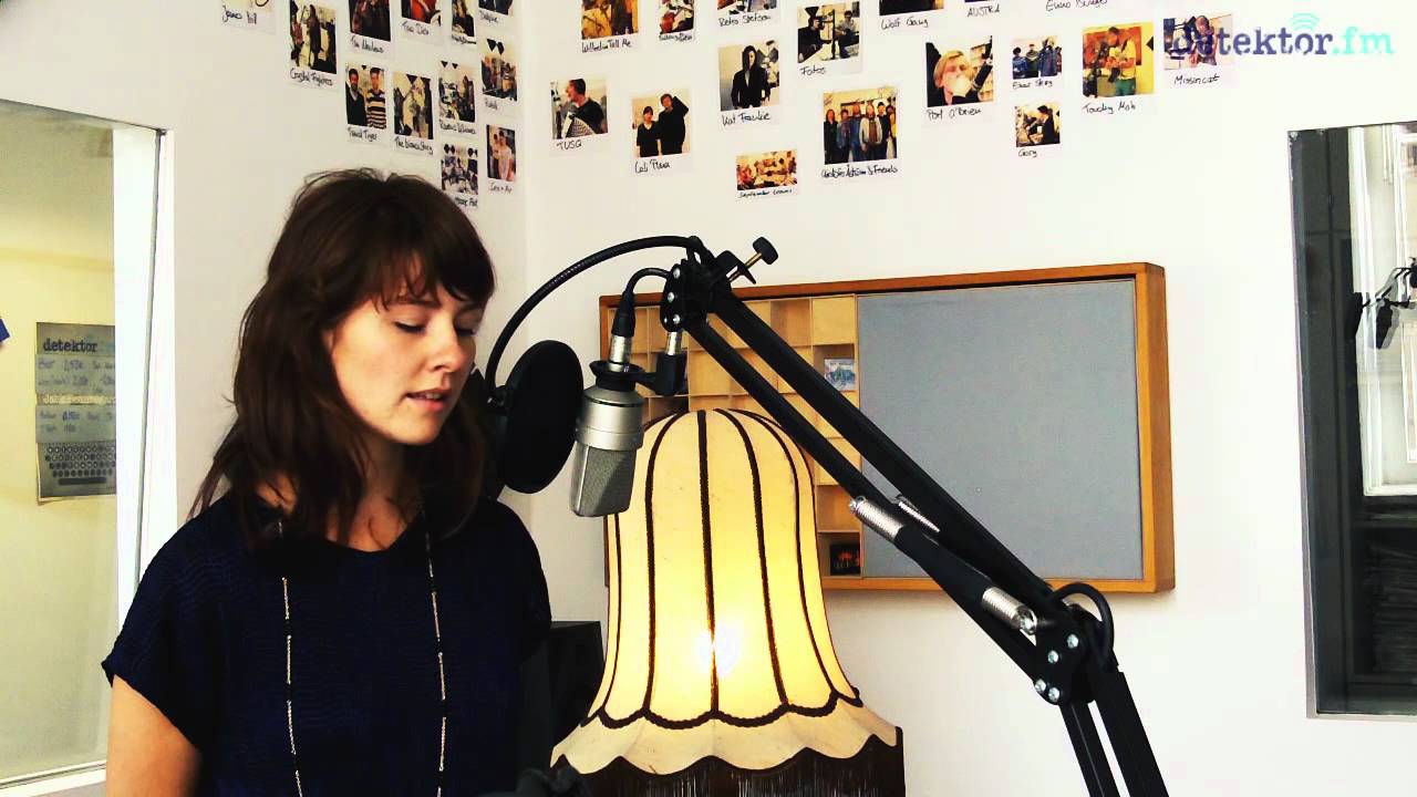 Caroline Keating - Ghosts (detektor.fm-Session) - YouTube