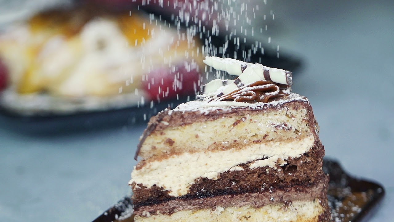 Confectioning a cake in slow motion - no copyright - YouTube