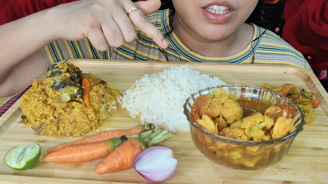 Eating hearty homemade labra muri ghonto shrimp fulkopi fresh veggies ...