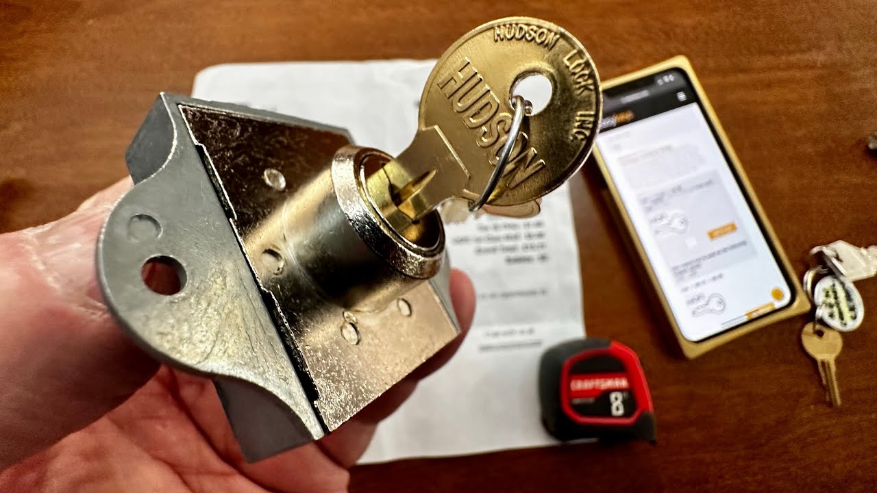 DIY Hudson lock core removed and re-keyed - YouTube