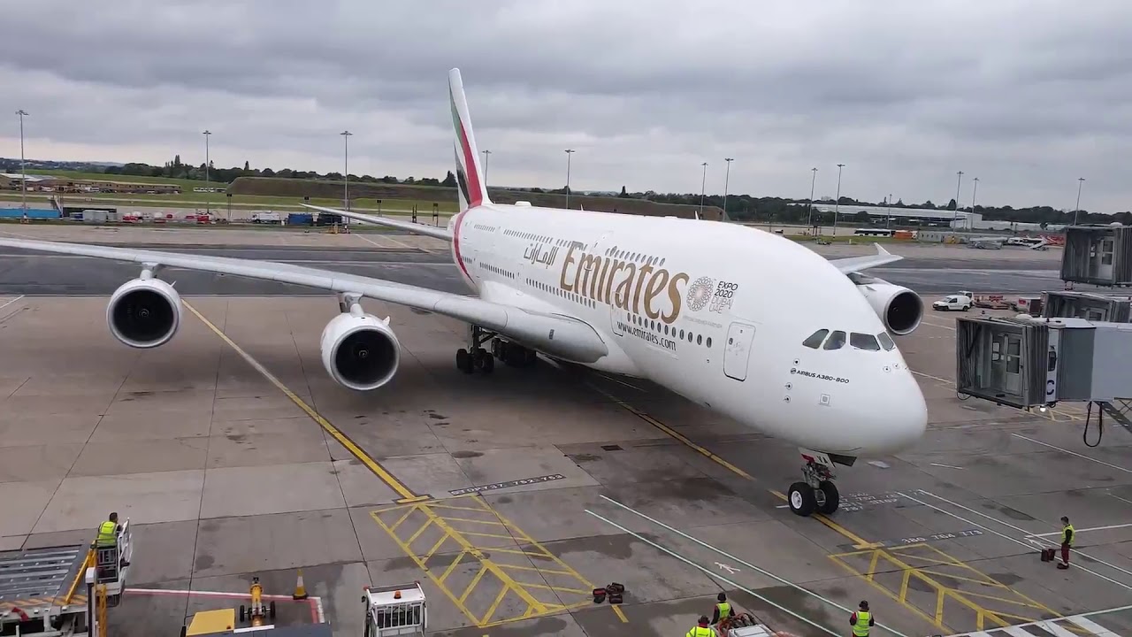 Take off BHX to DXB || Emirates Flight EK40 - YouTube