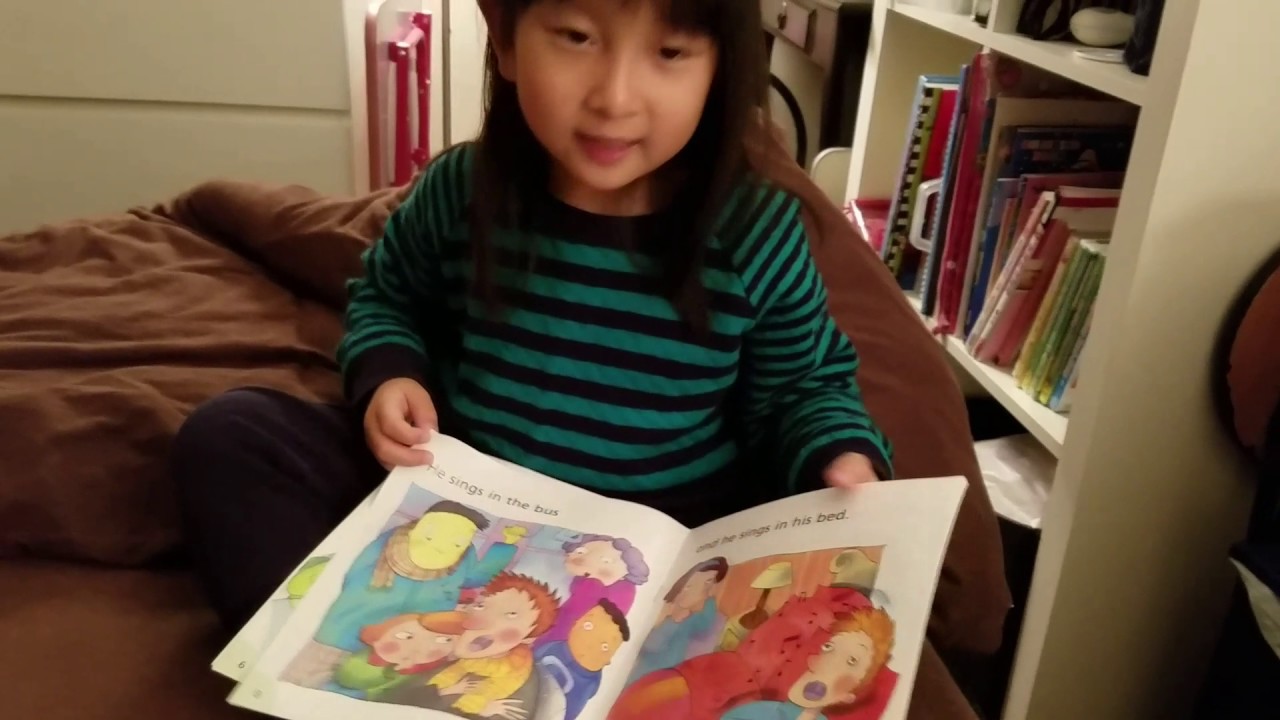 Read the story book of singing dad - YouTube