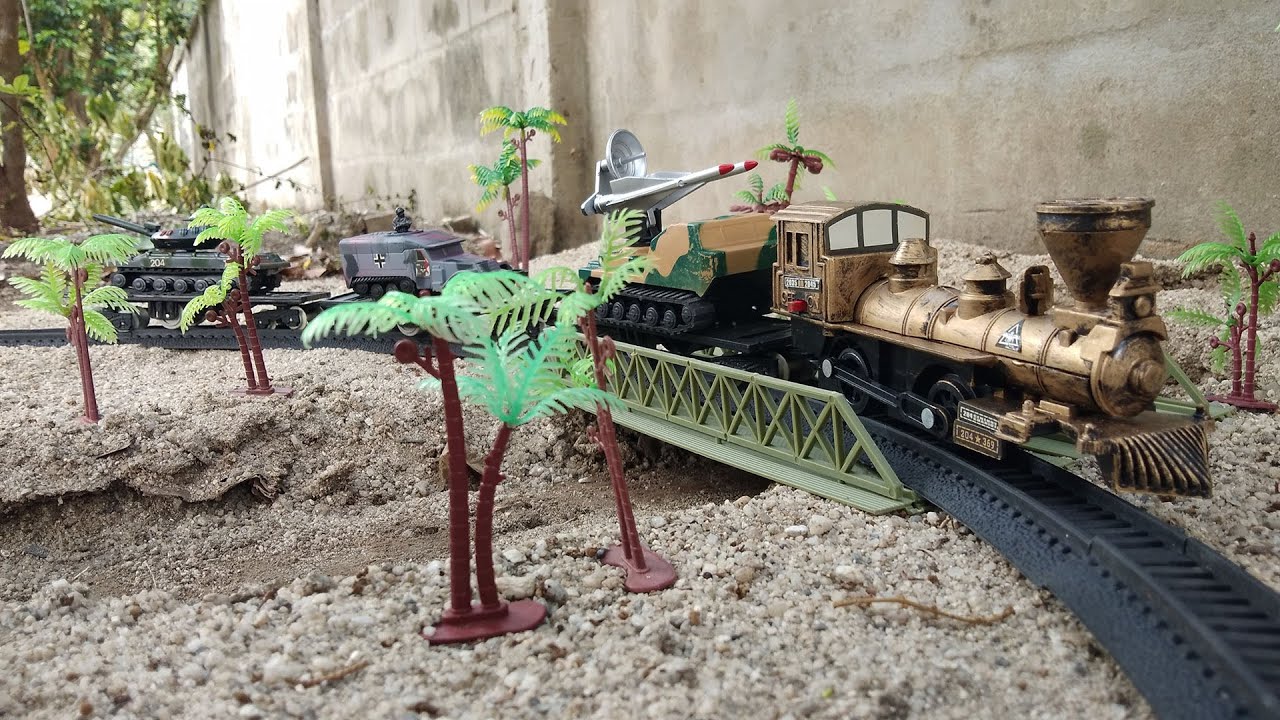 Army transporter train Military railways Toy soldiers - YouTube
