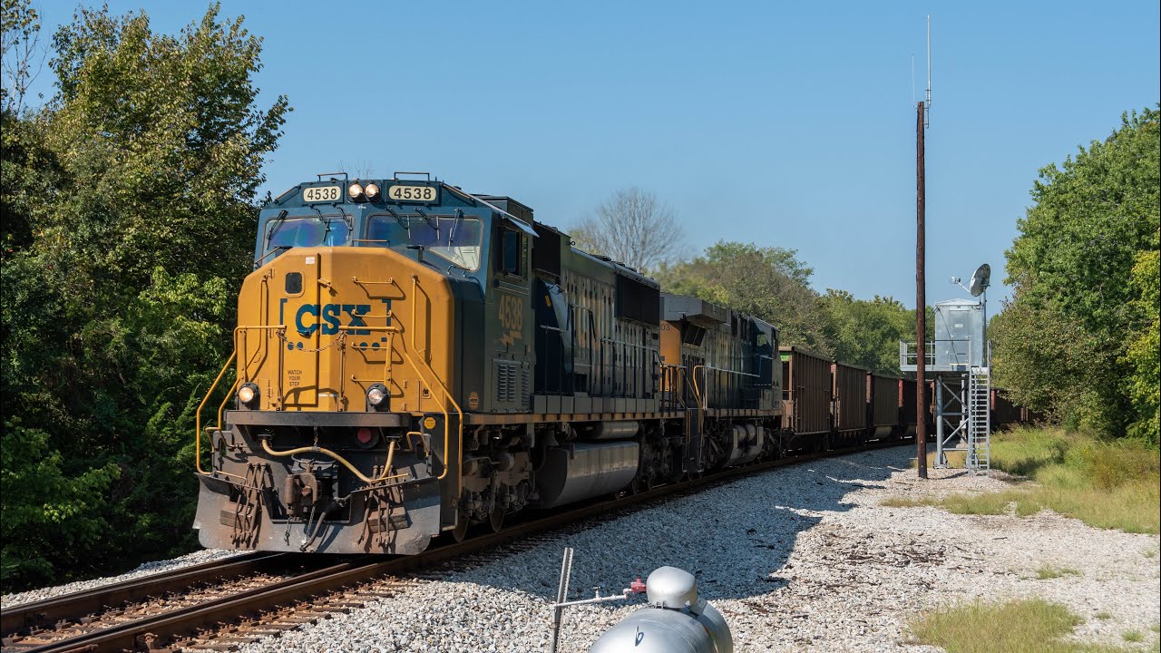 4 CSX Trains Around Richmond, VA + EMD Power - YouTube