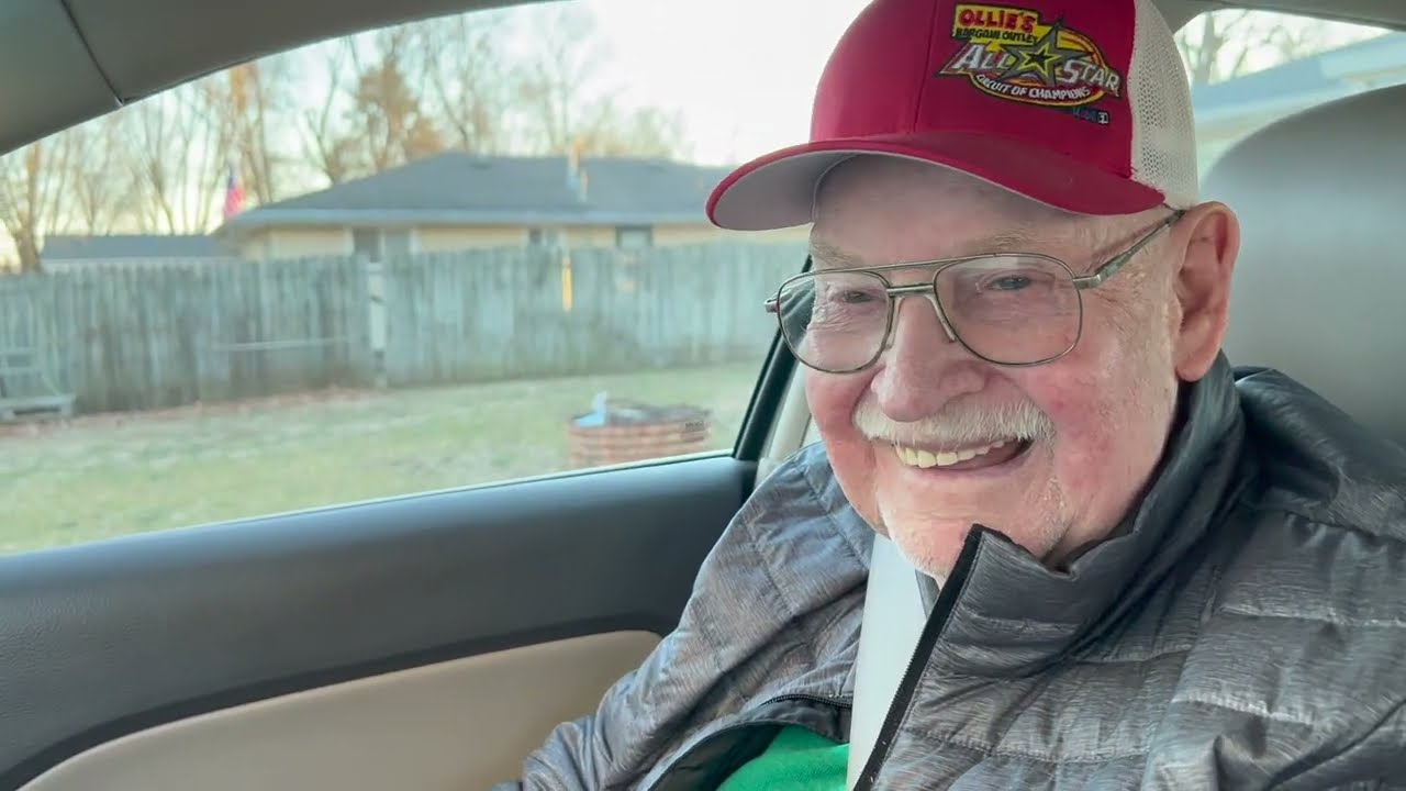 WHAT A RIDE WITH ALLEN BARR! Can We Get Him To National Sprint Car Hall ...