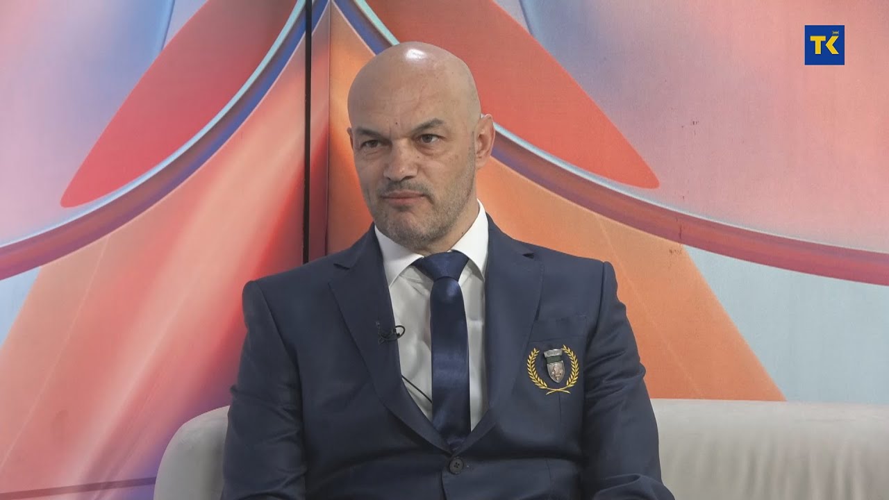 DOBRO JUTRO TK| Edin Haračić Klej, Zlatni ljiljan - YouTube