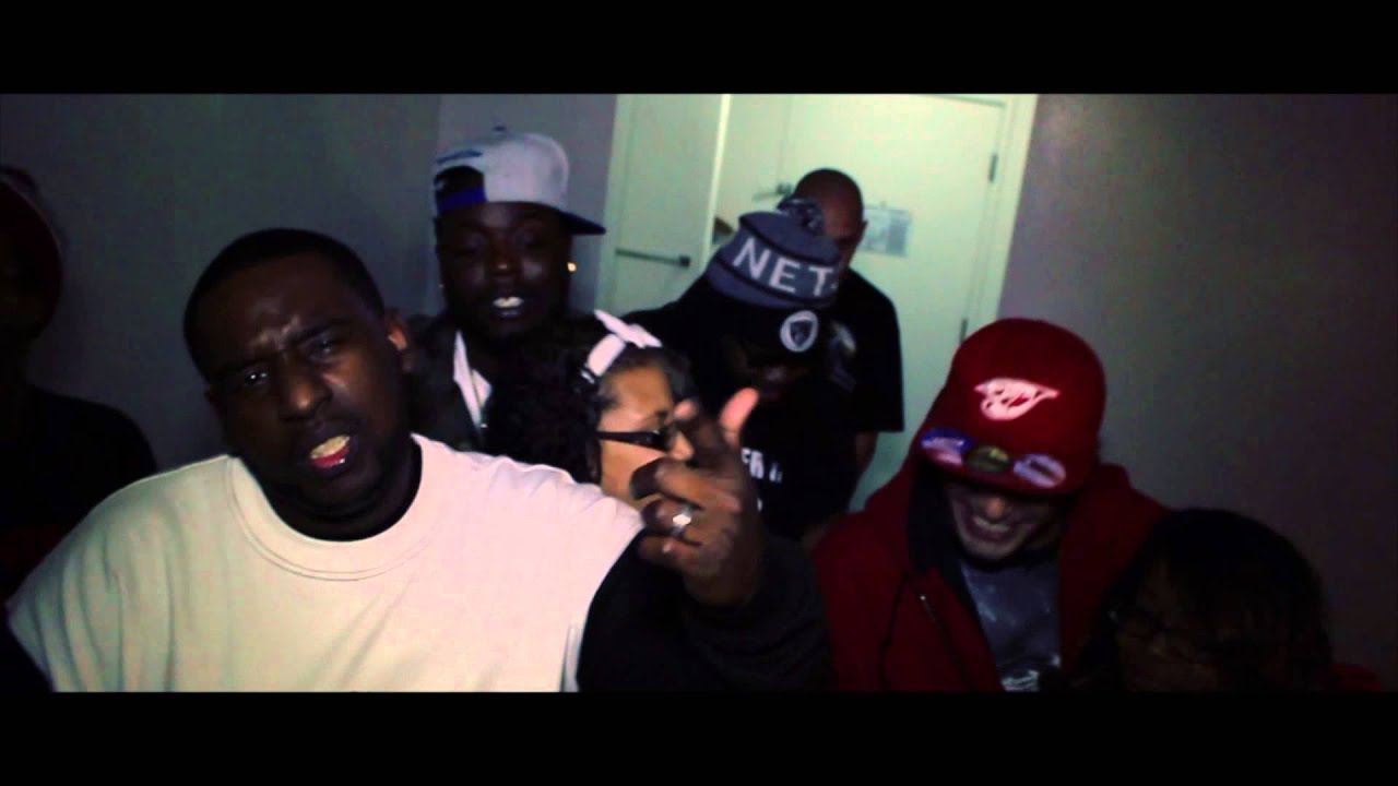 Bear Loc & FiftyKal Ft. Young Nuk - CRAZY - YouTube