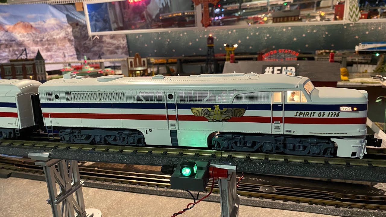 Lionel tmcc freedom train - YouTube
