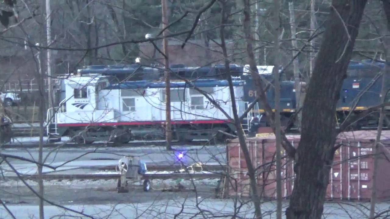 #8799 Amtrak Loco #798 - YouTube