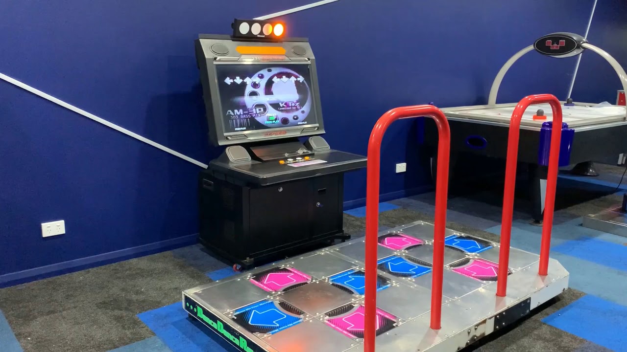 MINI DDR - YouTube