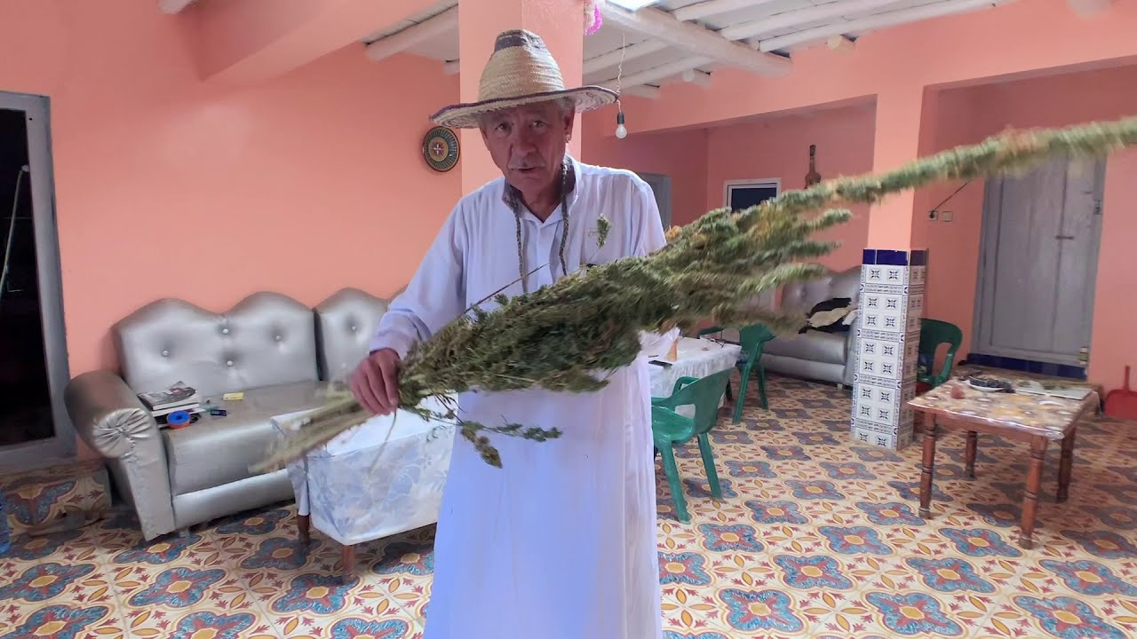 Traditional Moroccan Hash Making with Steve DeAngelo - Part One - YouTube
