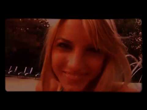 LUCILA VIT //
